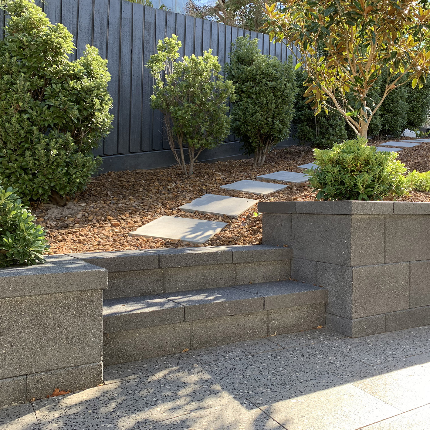 Retaining Wall Blocks Suitable For Curved Walls | Australian Paving Centre